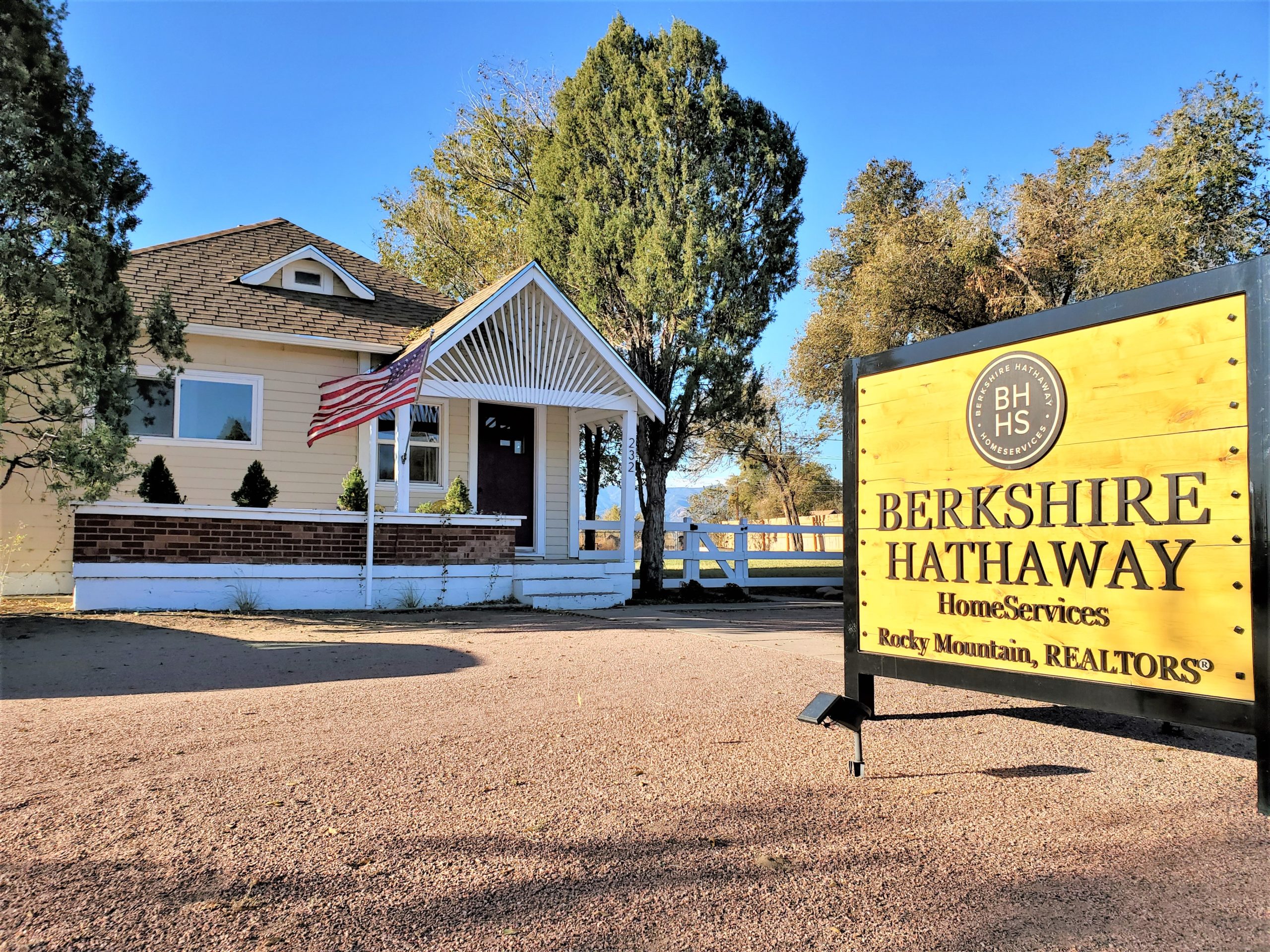 Florence Office Main Ext Photo Oct 2019 | Fremont360